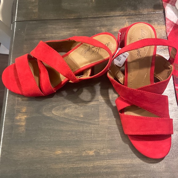 dexflex comfort | Shoes | Red Sandal Heals | Poshmark
